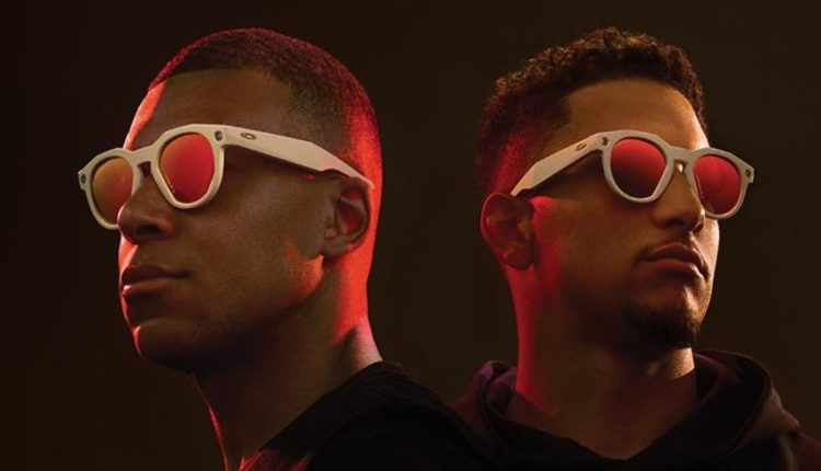 Oakley Meta Vanguard vs HSTN: Which Smart Frame Is Right for You?